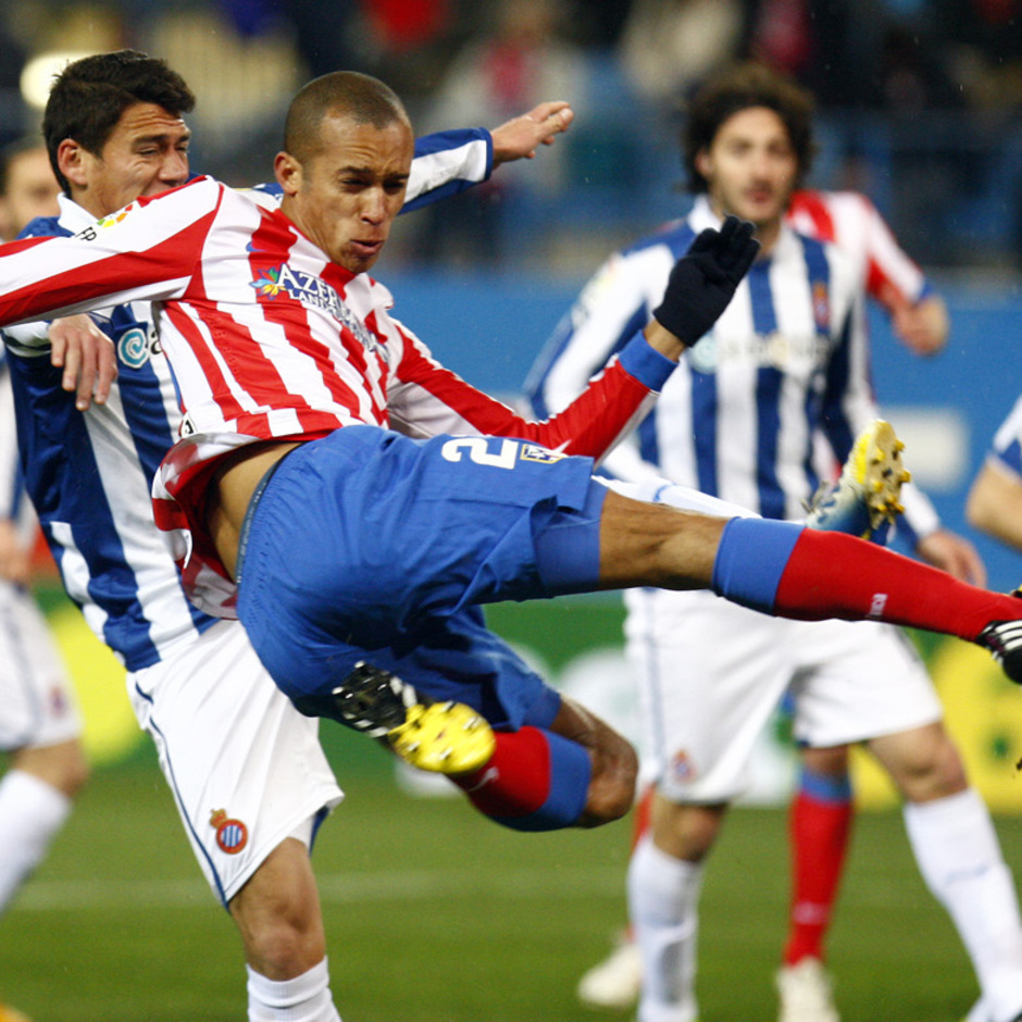 Miranda amplía su contrato hasta 2016 - Club Atlético de Madrid · Web ...