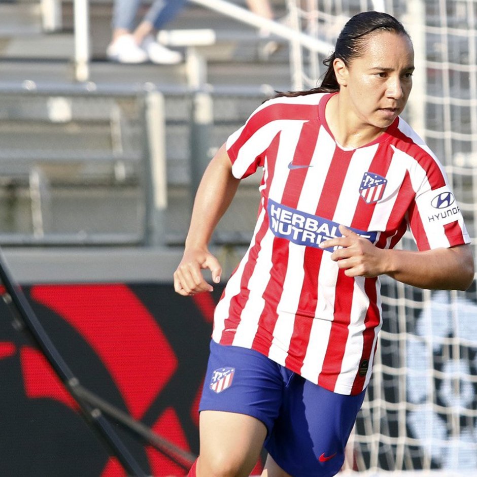 Charlyn: “Fue una pena que el lanzamiento diera en el palo” - Club ...