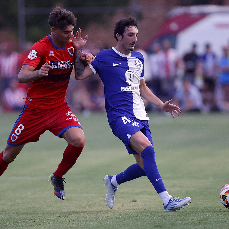 Acuerdo con el Racing de Santander para la cesión de Adrián Corral ...