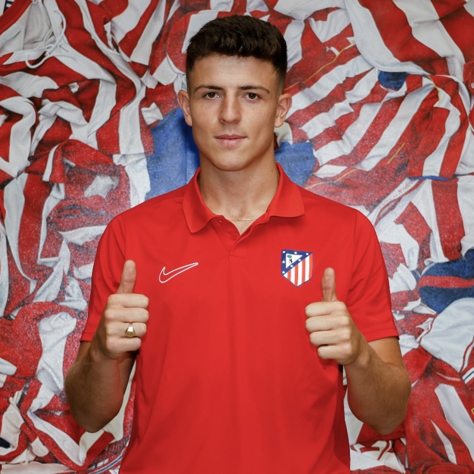 David Muñoz renueva hasta 2027 - Club Atlético de Madrid · Web oficial