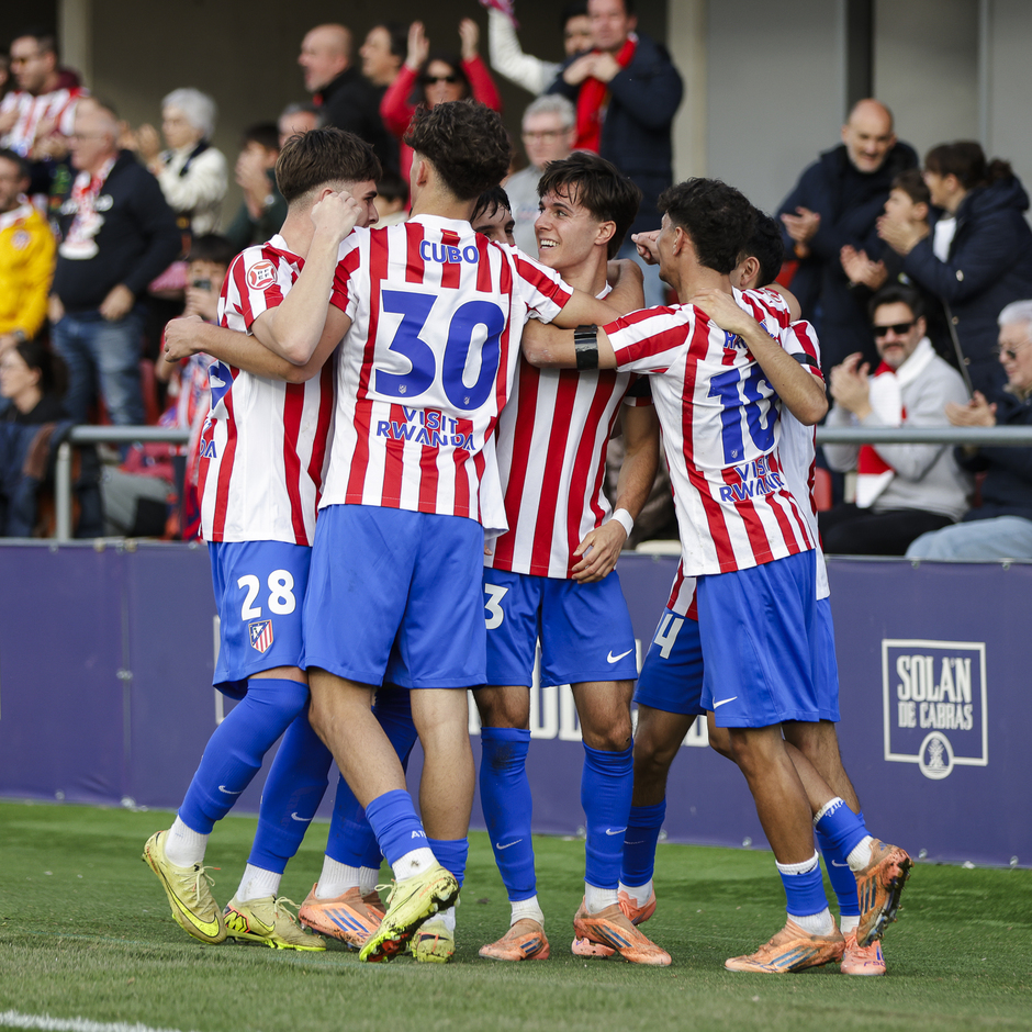 A por los tres puntos en Alcalá - Club Atlético de Madrid · Web oficial