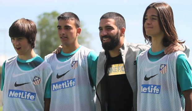 Club Atlético de Madrid · Web oficial - La sorpresa de Arda